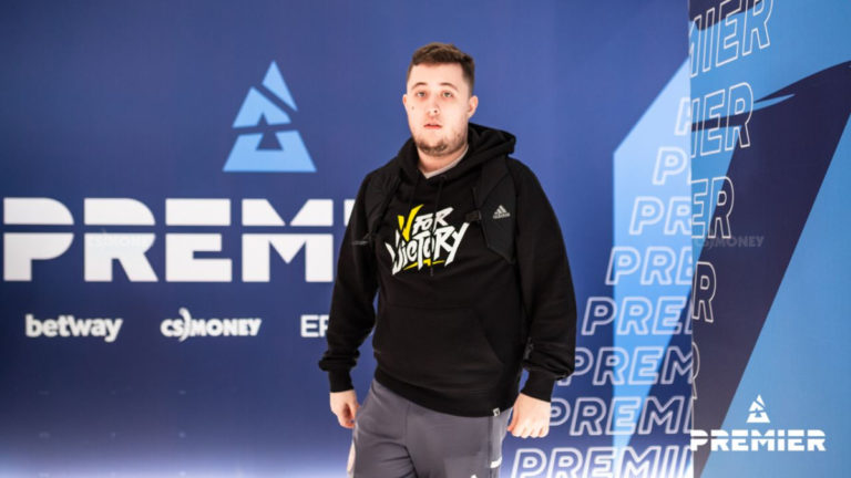 CS:GO/CS2 Pro Settings Guide: Best Pro Player Configs for 2025